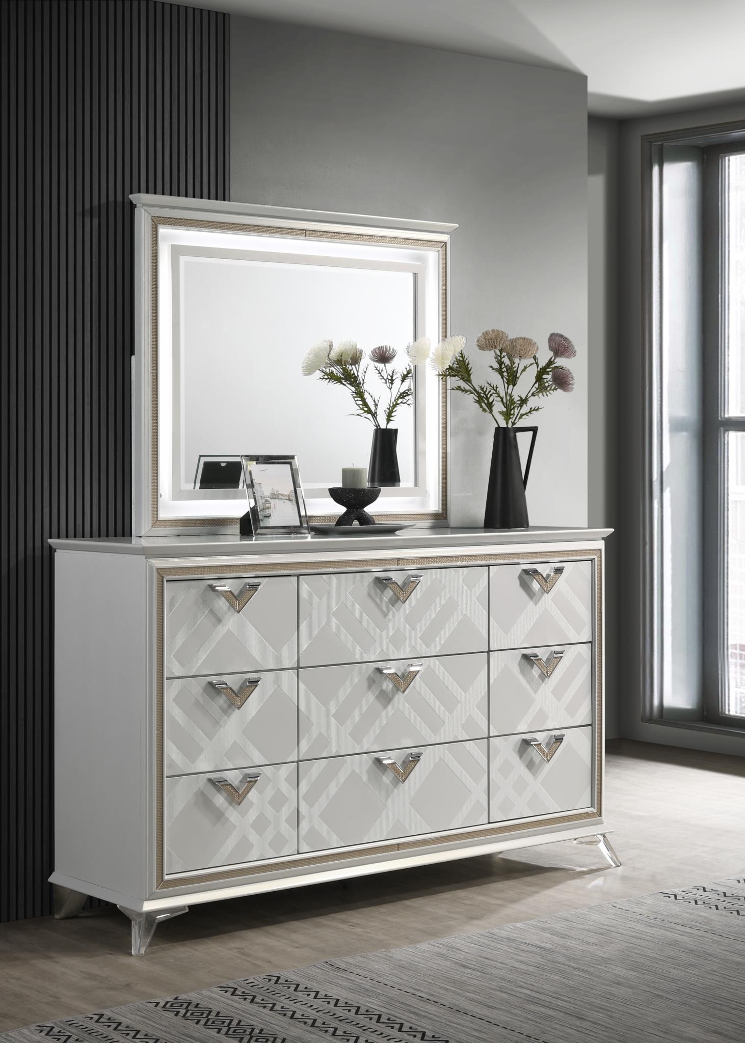 B026 – United Furniture Import & Export
